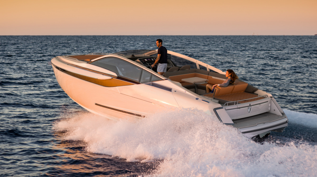 F-LINE 33 | Fairline Yachts